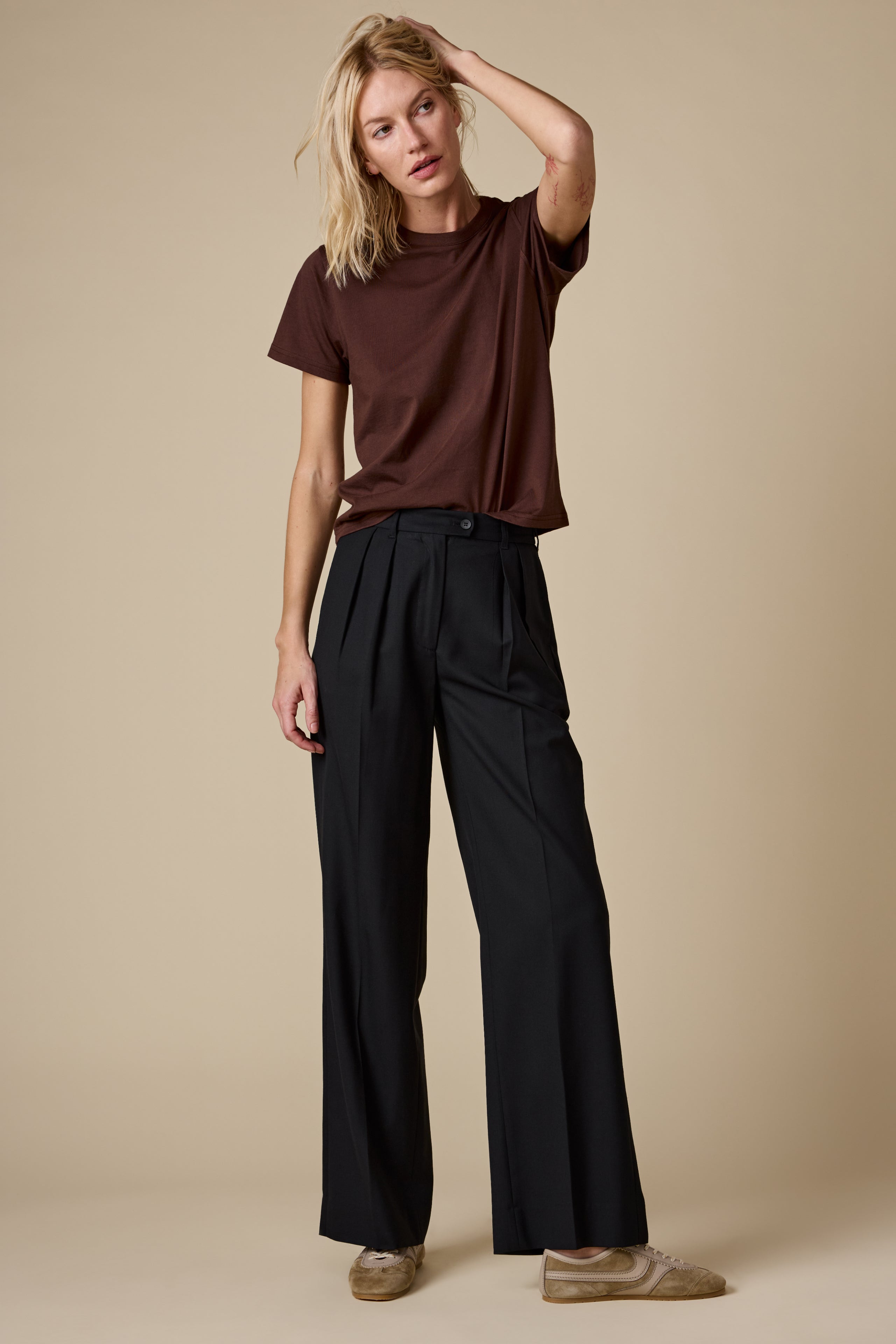 The Iconically Soft Perfect Tee in Chocolate – Sold Out NYC