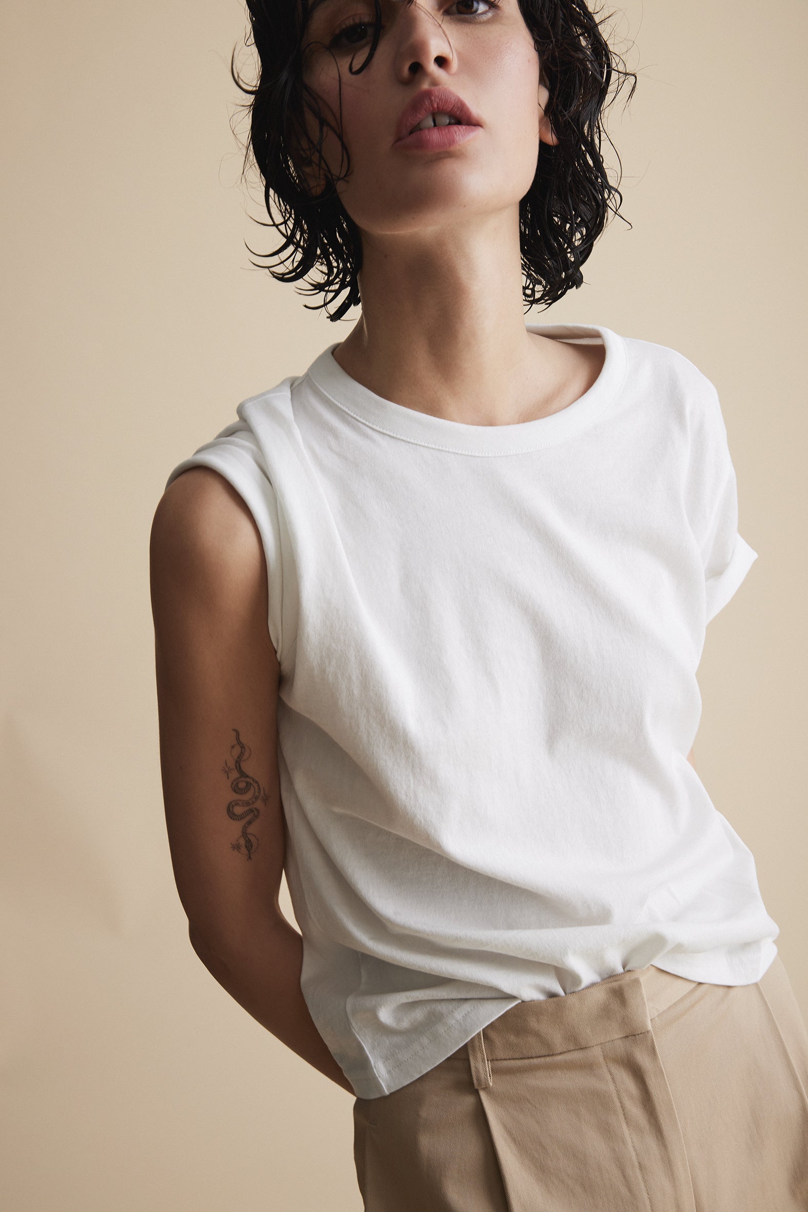 The Iconically Soft Perfect Tee in White – Sold Out NYC